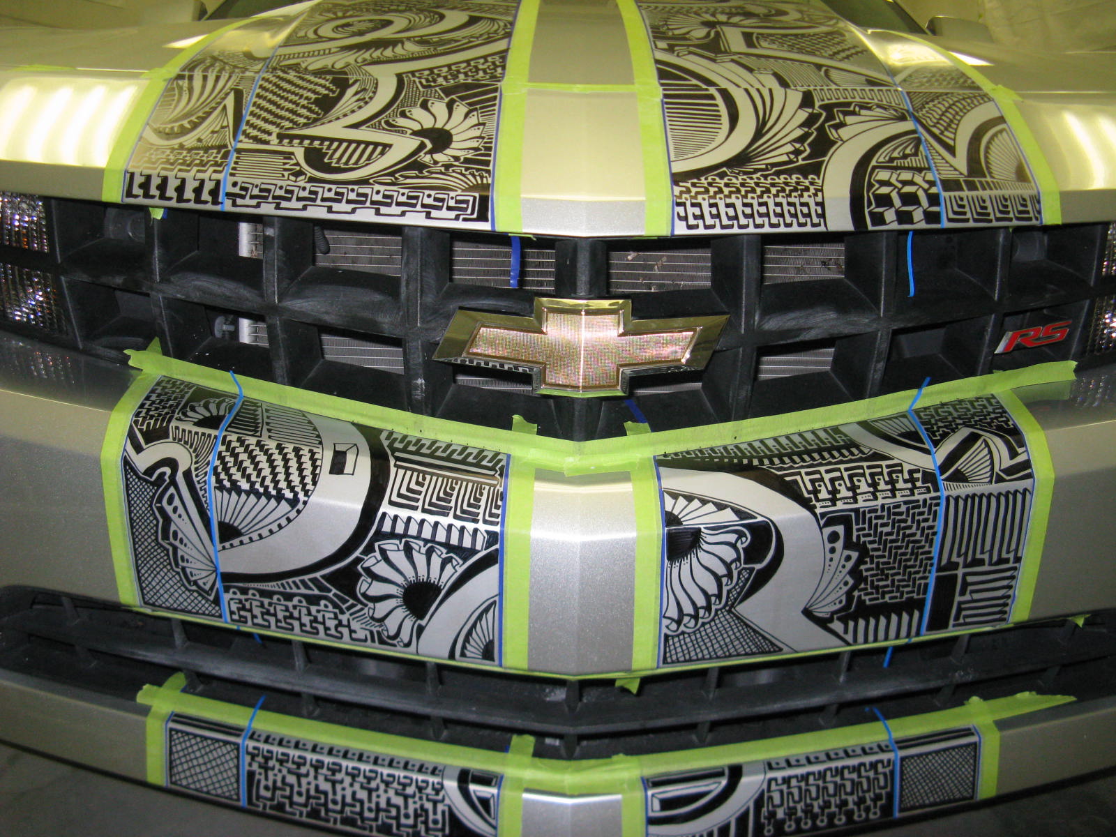 Pinstriper Uncaps Sharpie Marker for 5th Gen Camaro Project