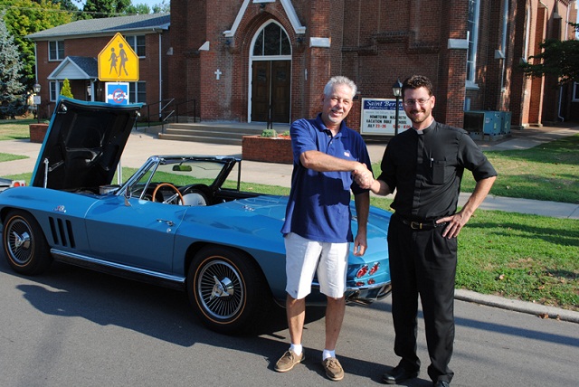 Classic Corvette Winner Drives nearly 1,400 Miles to Claim His Prize ...