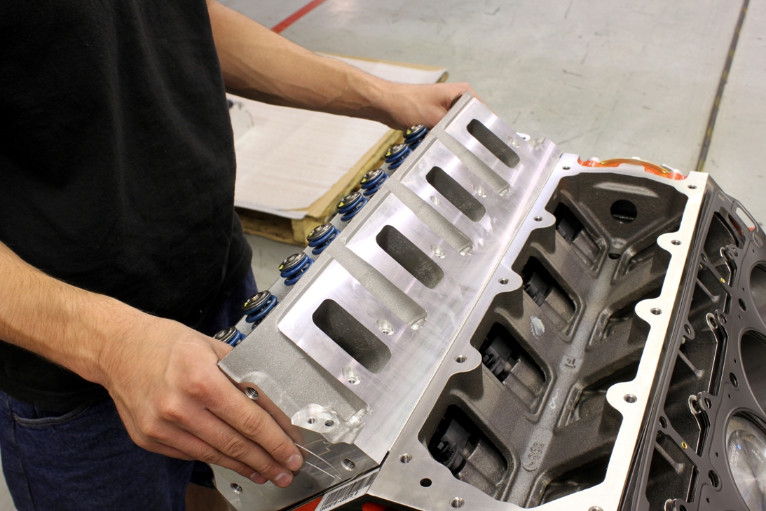 1,000HP LSX376-B15 Part 1: Building The Long Block With Chevrolet ...