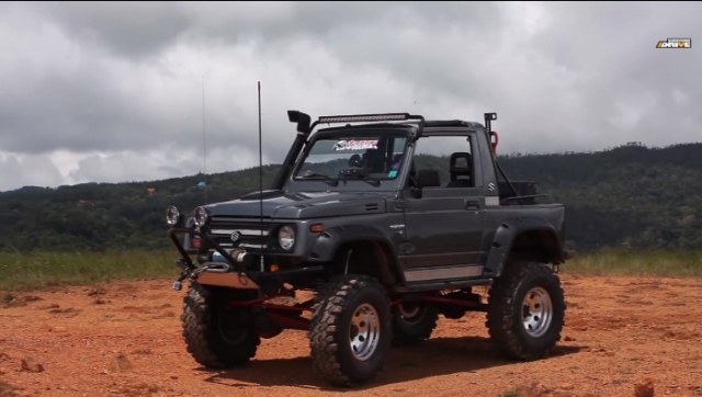 VIDEO: Unconventional Off-Road Trip Through Panama
