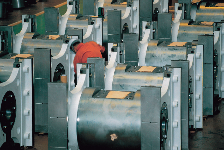 Dynamic Diesels: Inside The World's Largest Engine - Diesel Army