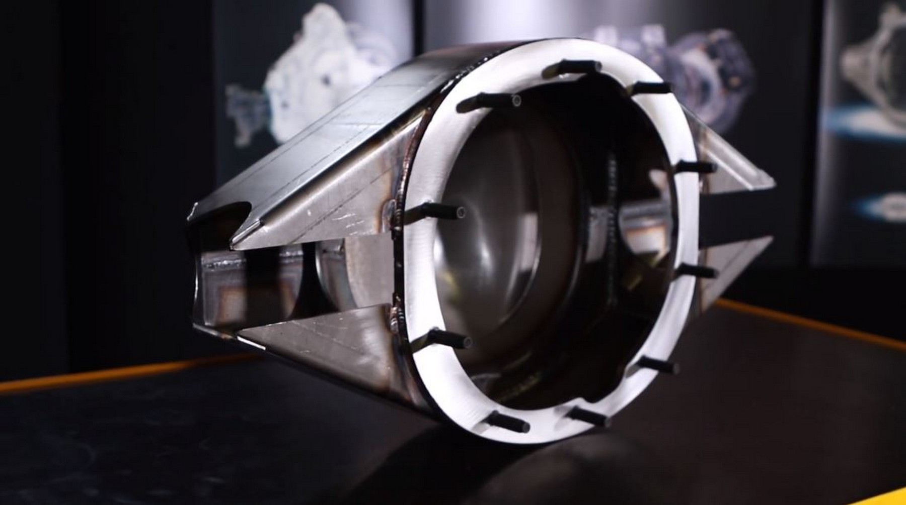 Video: Adding Strength To Your Rearend With A Strange 9-Inch Unit